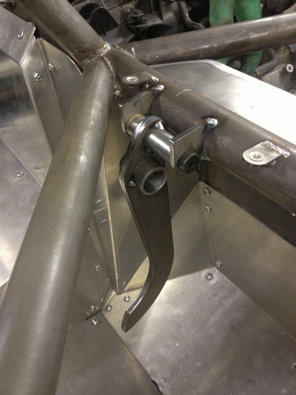 IBEX Brake Pedal With Balance Bar – Skinny Pedal Racing